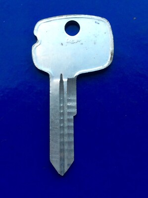 Classic Car Opel Rekord Monza upto 74-84 R Series Blank Key Ignition ...