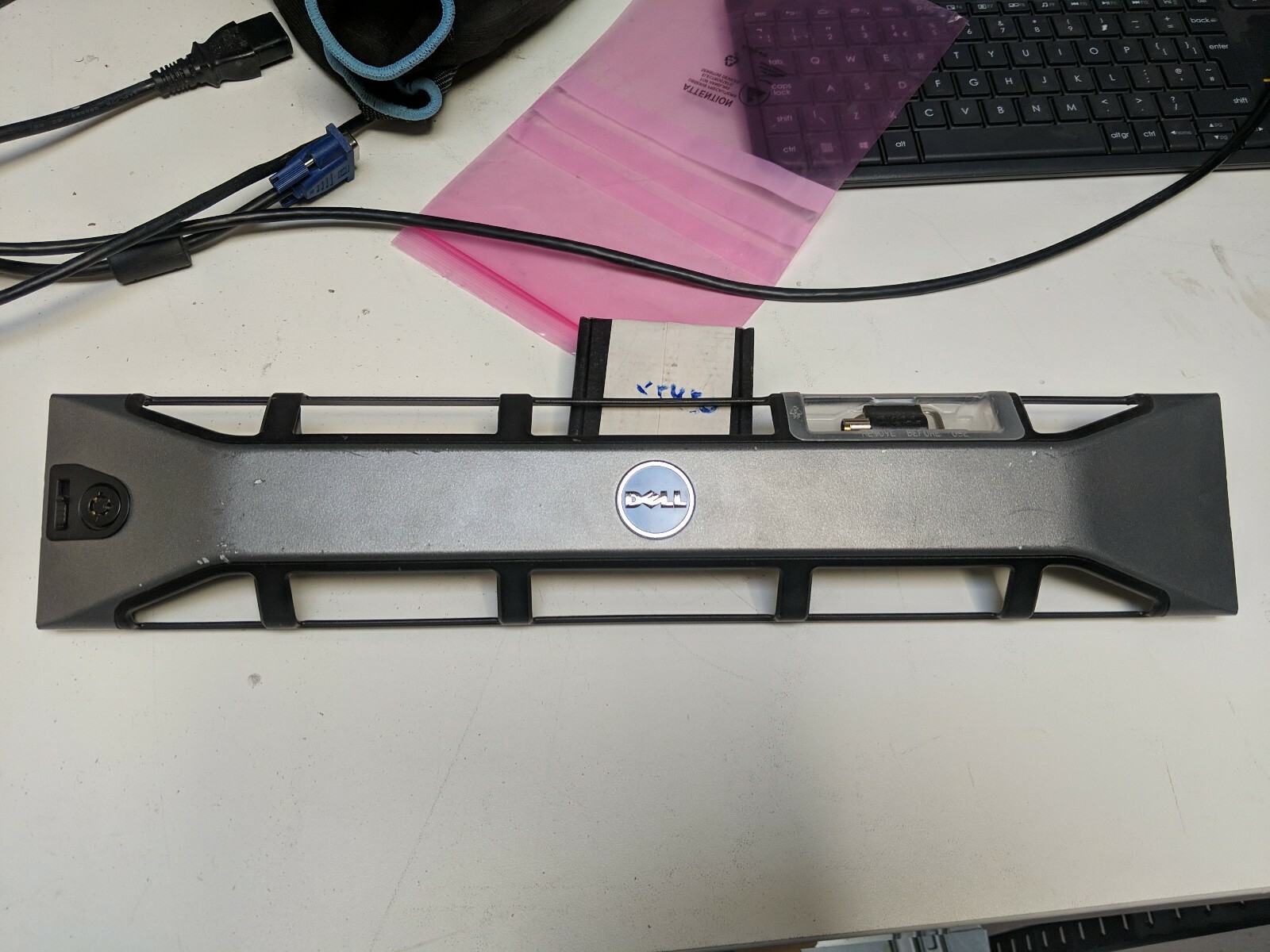 Dell PowerEdge R710 Front Bezel + Key Included HP725 Faceplate Front ...
