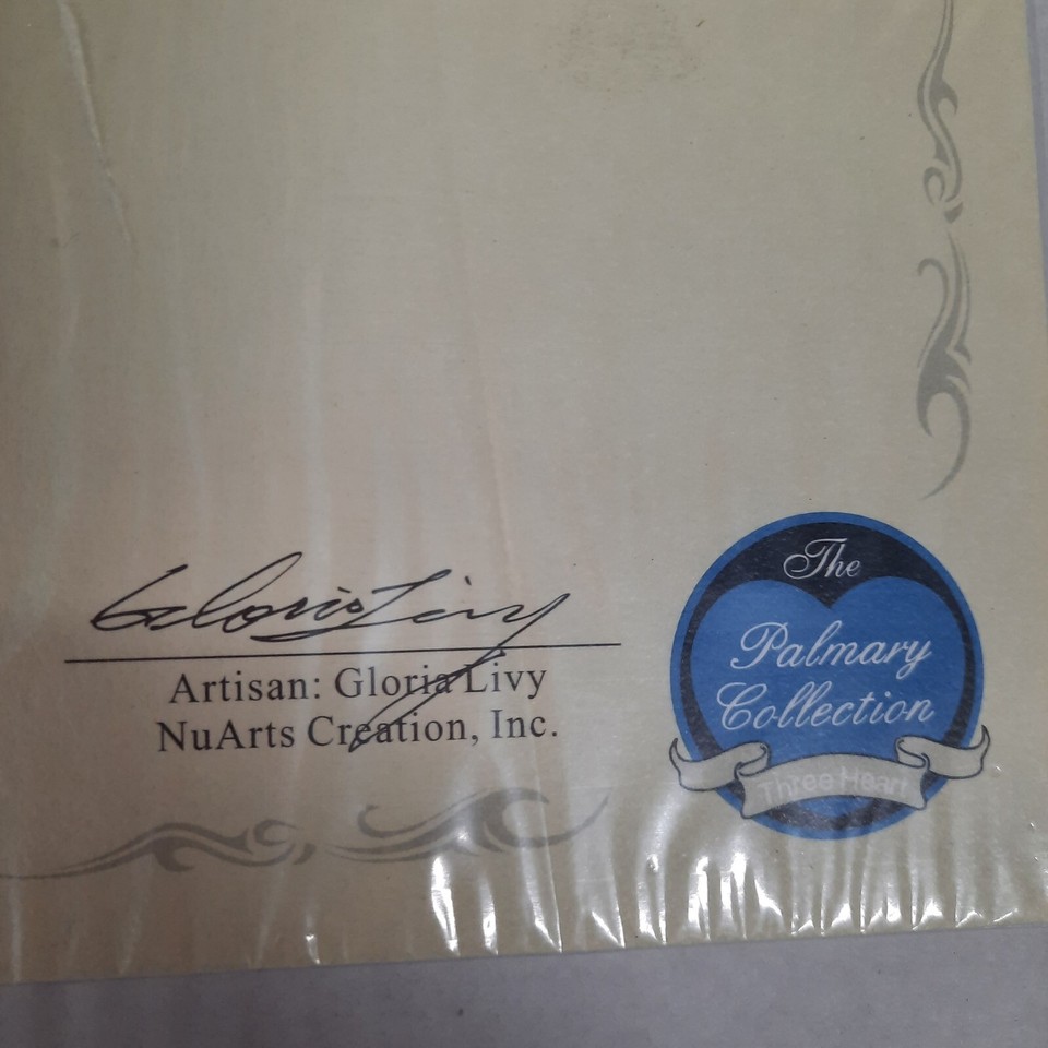 NIB Palmary Collection Three Hearts Vivi Doll Gloria Livy CoA Numberd ...