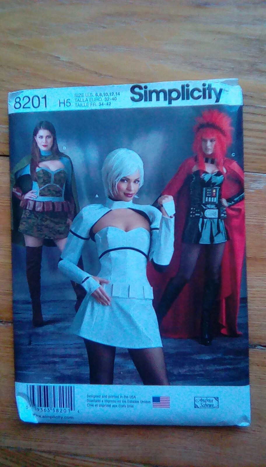 Simplicity Costume Pattern 8201 R5 S:14-22 Corset Gauntlets Cape Adult Woman | eBay