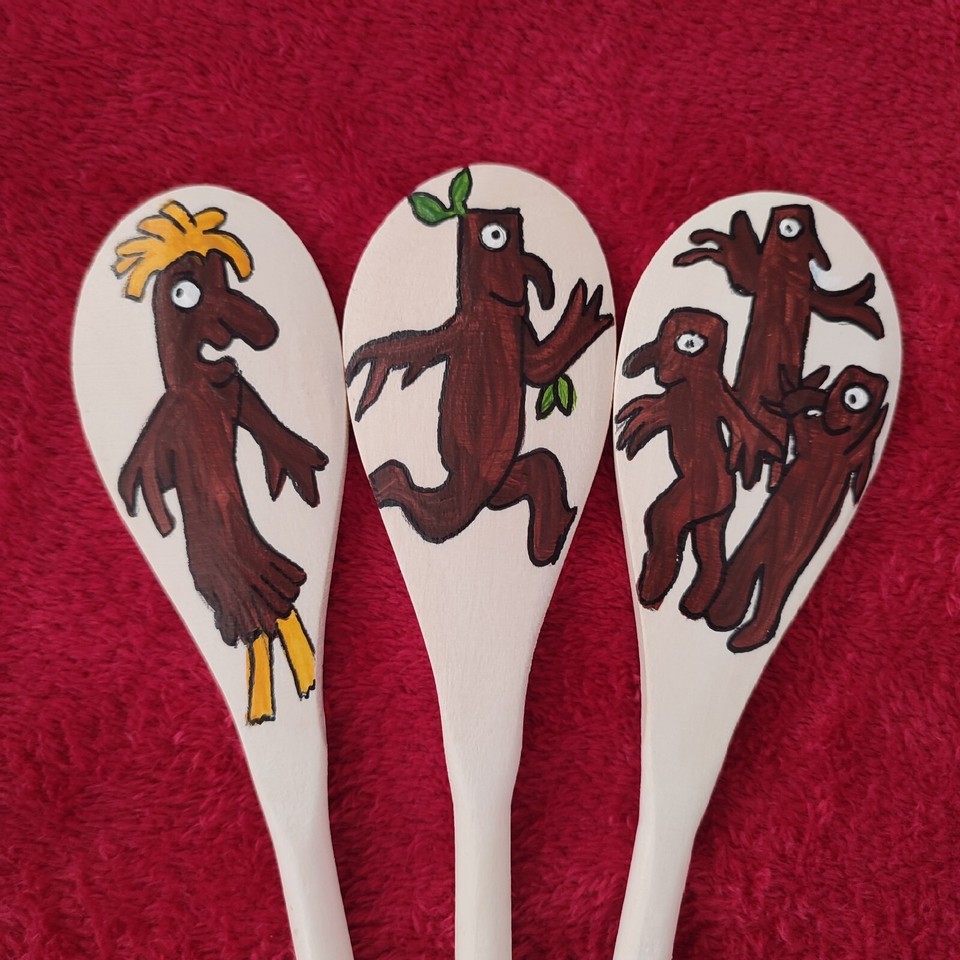 STICKMAN HAND PAINTED WOODEN SPOONS CHILDMINDERS STORY SACK RESOURCES ...