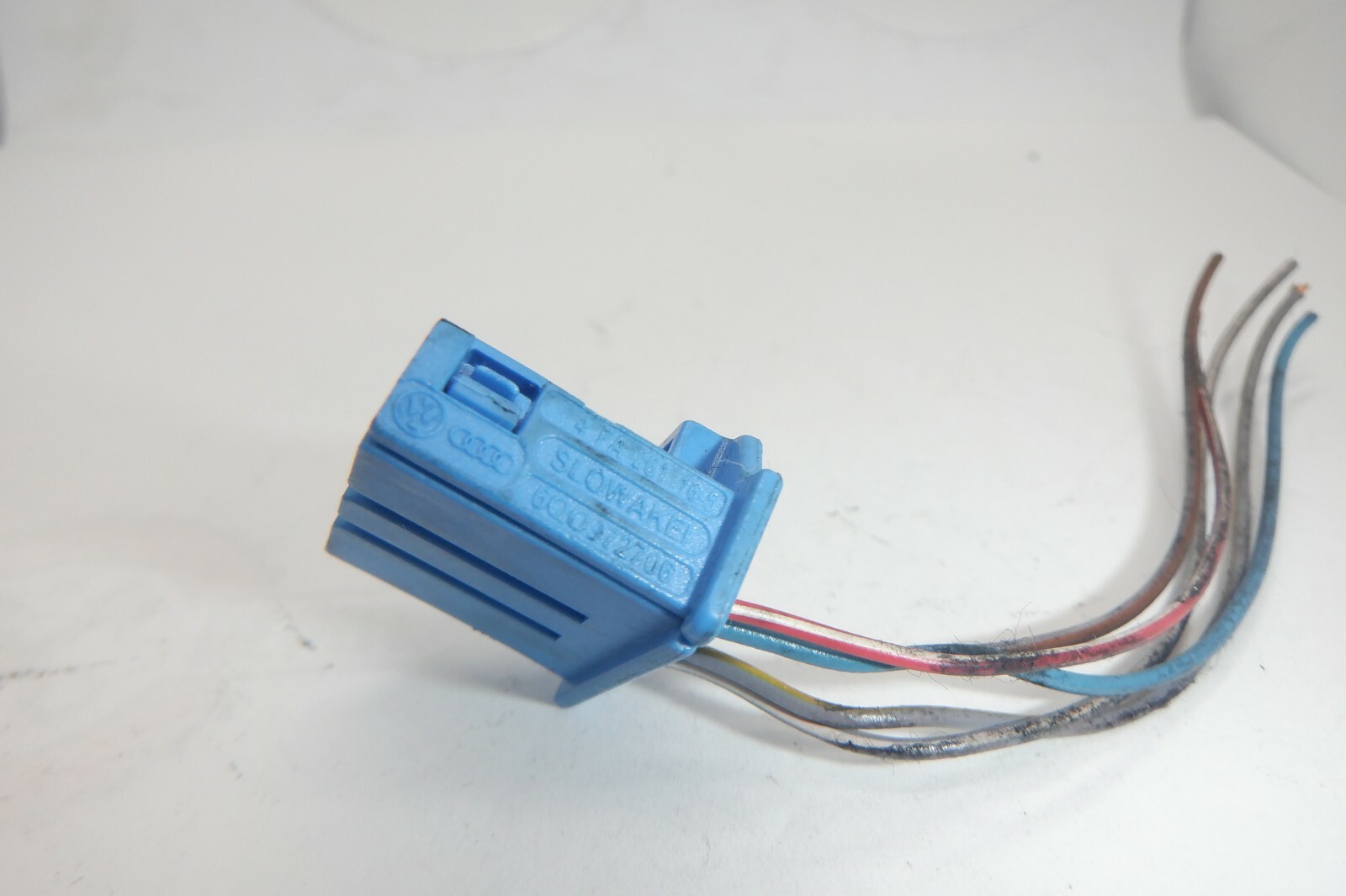 2004 AUDI A8 6 WAY FEMALE AUTOMOTIVE CONNECTOR W/ 5 PIN PIGTAIL 6Q0 972 ...