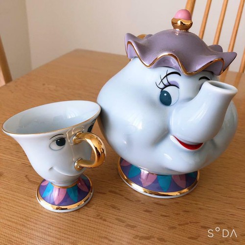 Tokyo Disneyland Mrs. Potts Teapot & Chip Tea Cup Set Disney Beauty ...