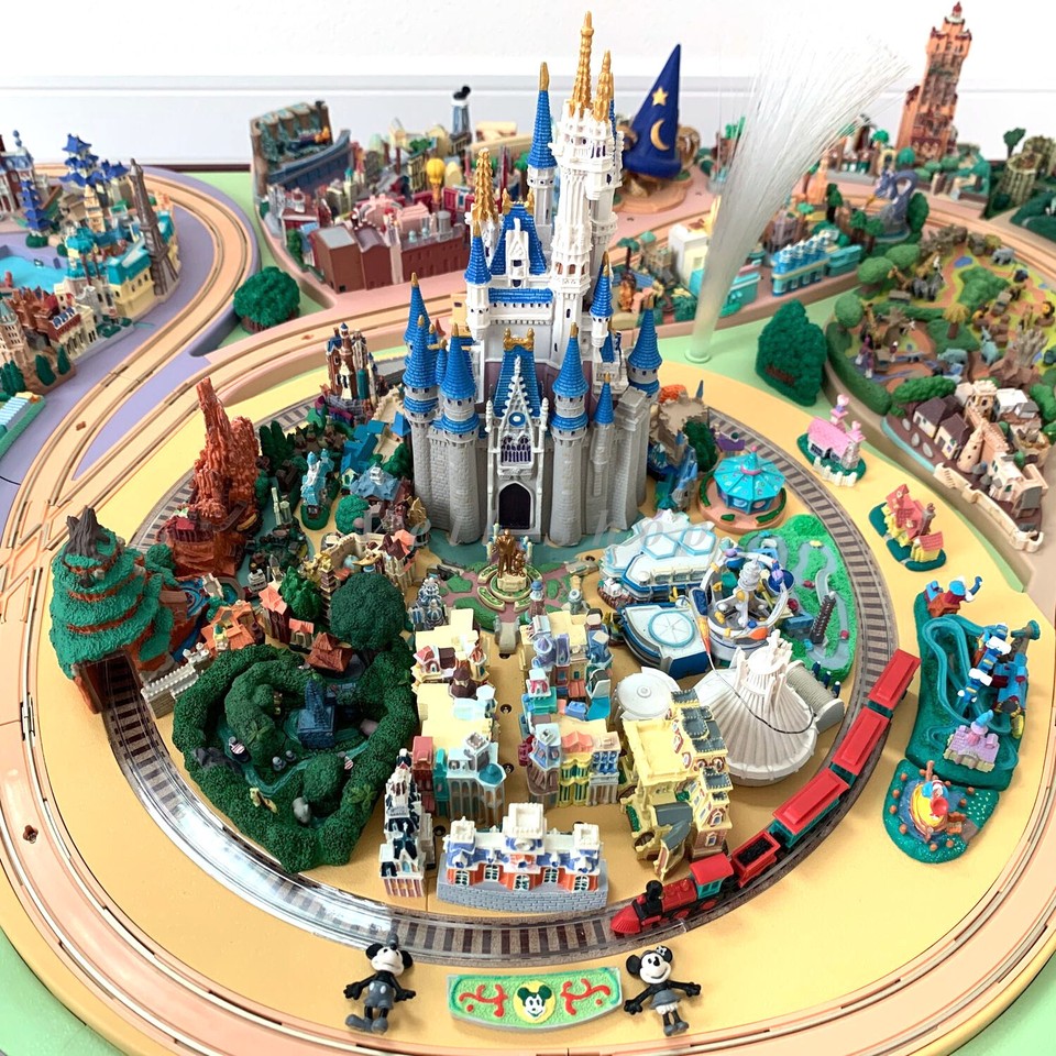 Disney World Resort Florida RAILROAD MAGIC KINGDOM EPCOT HOLLYWOOD Set ...