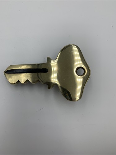 solid brass key vintage - Gem