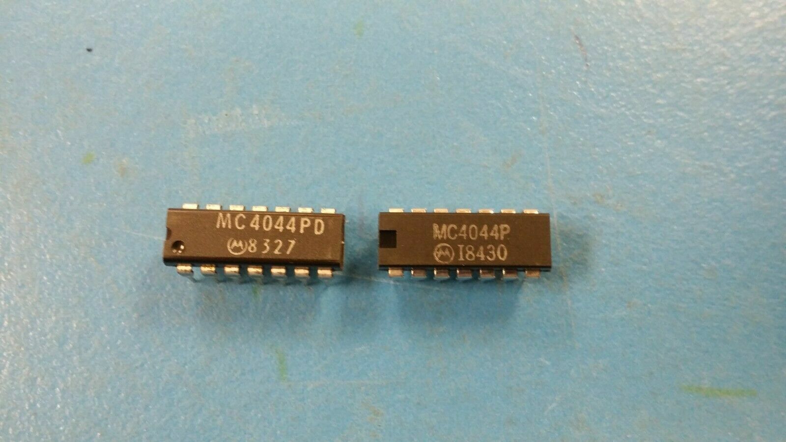 (1pcs) MC4044P / CD4044BE PHASE/FREQUENCY DETECTOR, 14 Pin, Plastic ...