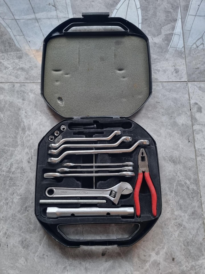 Ford Service Tool Kit Sierra, Escort, Cosworth, Rs Turbo 079150-83-88 ...