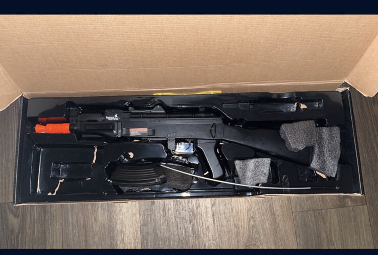 airsoft rifle electric, Comes With Charger And BB’s | eBay