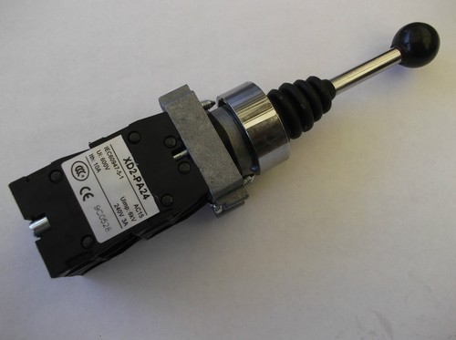 4 POSITION SPRING RETURN MOMENTARY TYPE JOYSTICK CONTROLLER XD2PA24CR ...