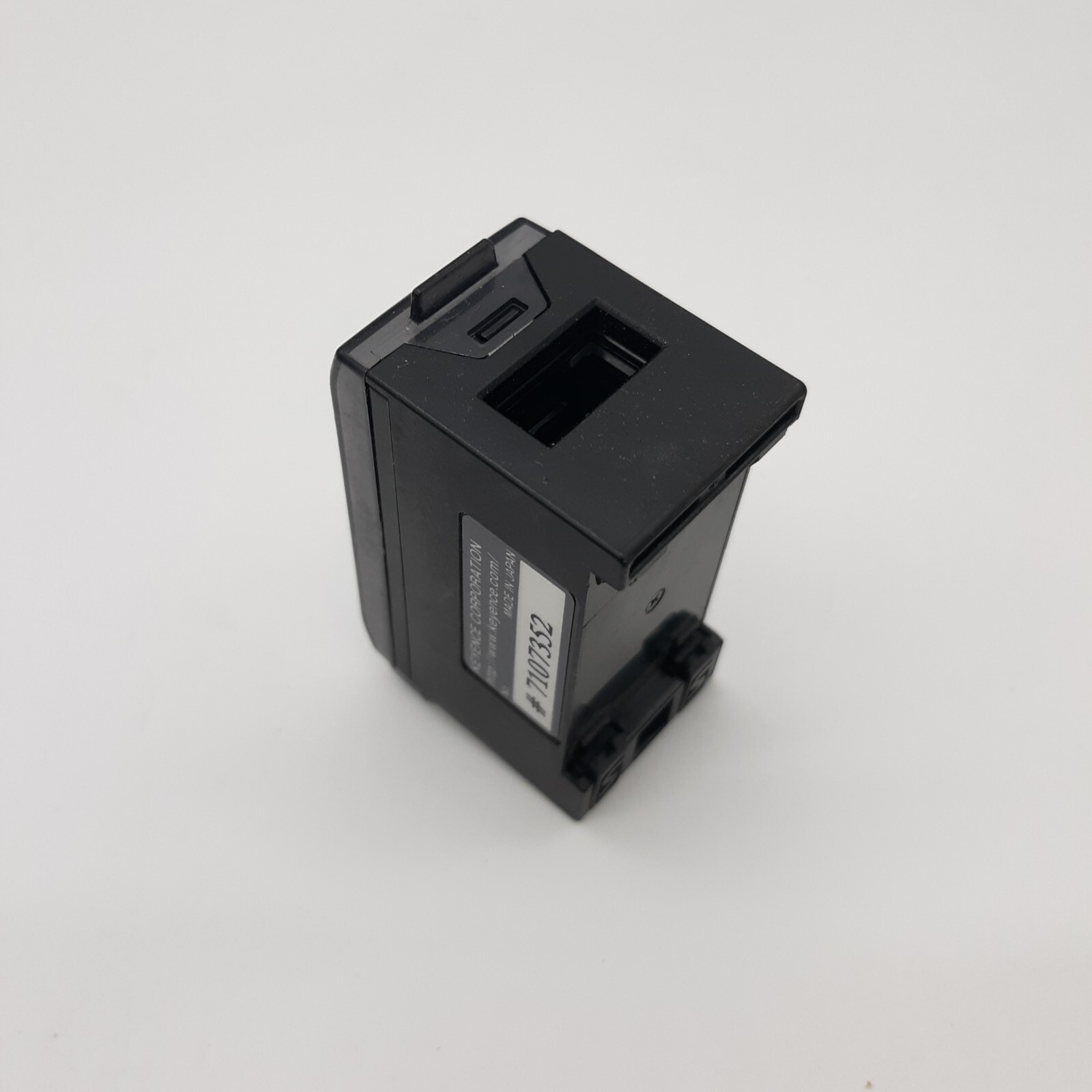 Keyence AP-V80 Amplifier Unit | eBay