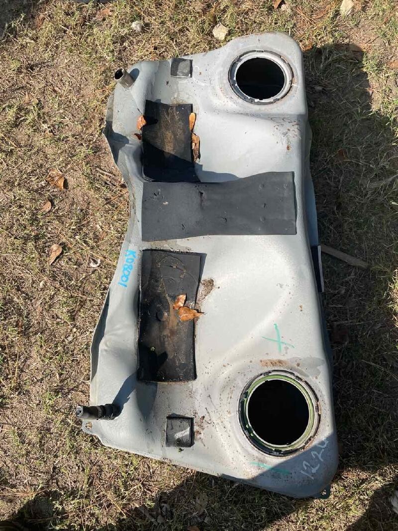 2005-2010 FORD MUSTANG Fuel Gas Tank Assembly OEM | eBay