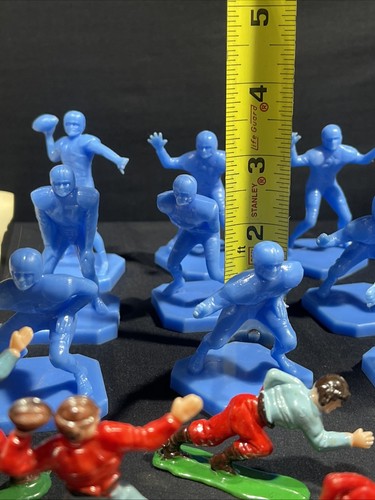 VINTAGE PLASTIC FOOTBALL PLAYERS FIGURES Lot Of 22 | eBay