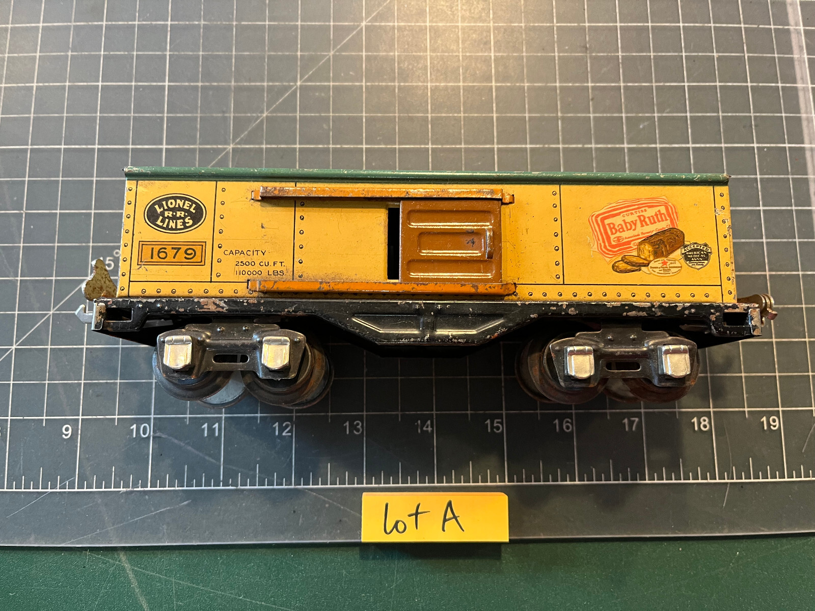 Lionel Train Pre-War Metal 1679 Baby Ruth Boxcar w/Silver Journal ...