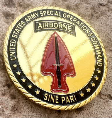 US ARMY SPECIAL OPERATIONS COMMAND SINE PARI MILITARY CHALLENGE COIN | eBay
