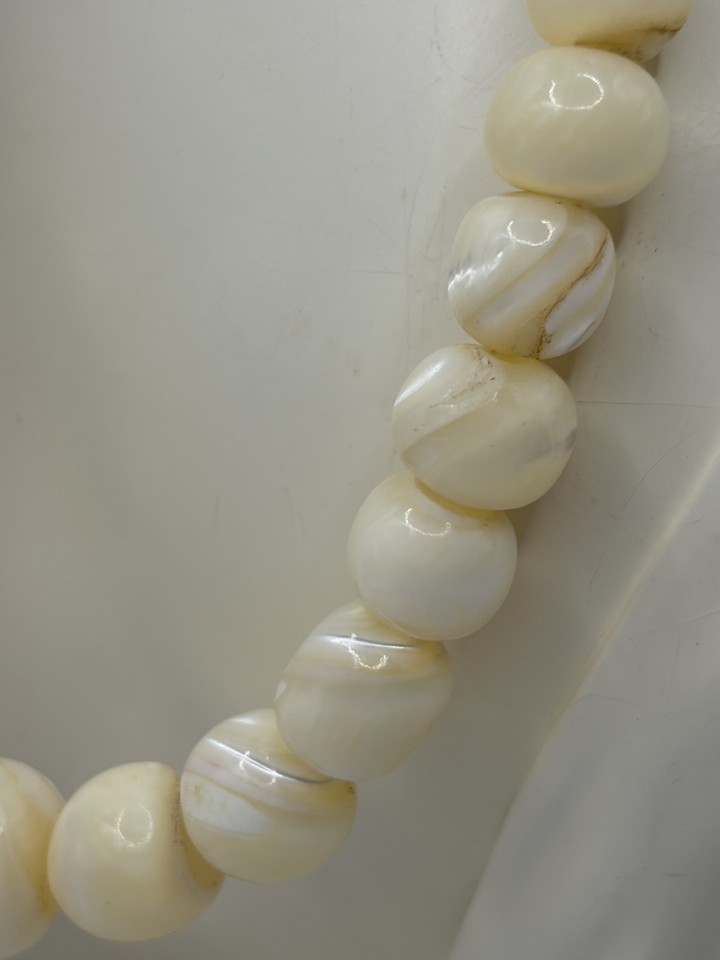 Mother Of Pearl Shell Necklace, Vintage Polished Gradulated Beads, 42cm ...
