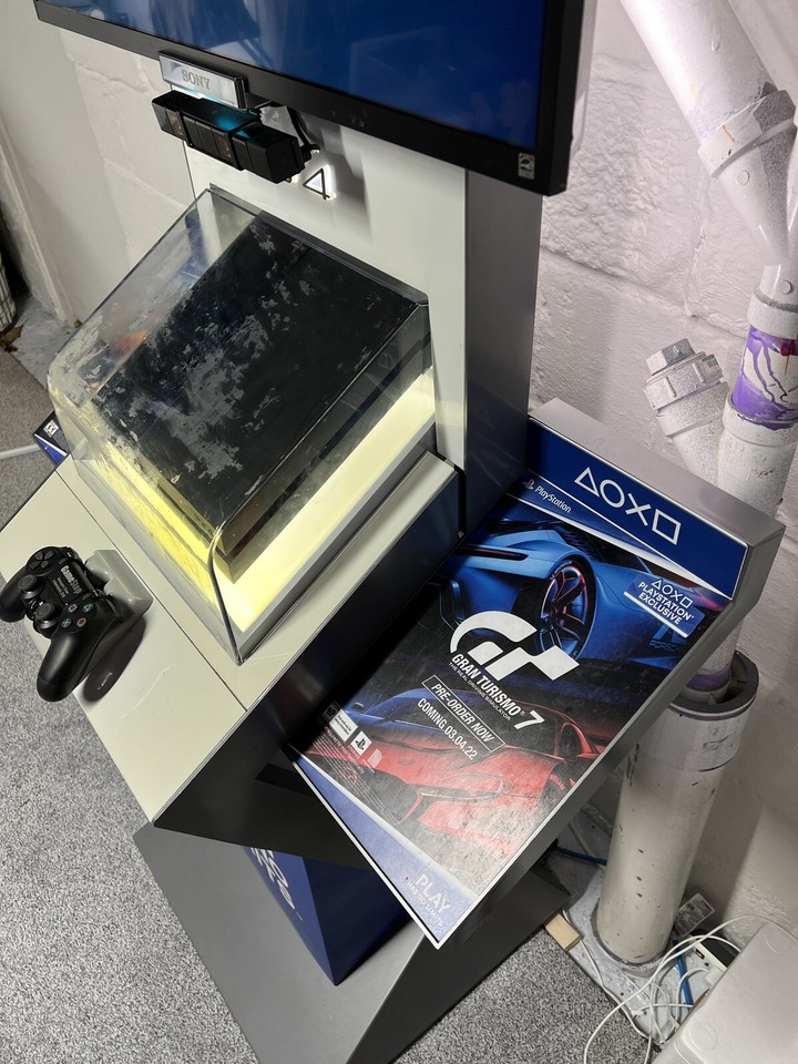 PlayStation 4 GameStop Kiosk Most Complete PS4 Kiosk ON THE INTERNET | eBay