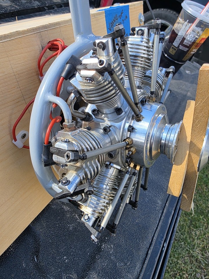 Pair Of UMS Evolution UT7 35cc 7 cylinder radial engines w/muffler for ...