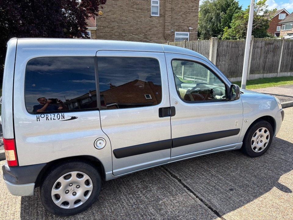 Peugeot Partner Horizon Wheelchair Access Vehicle - with winch, Spares ...