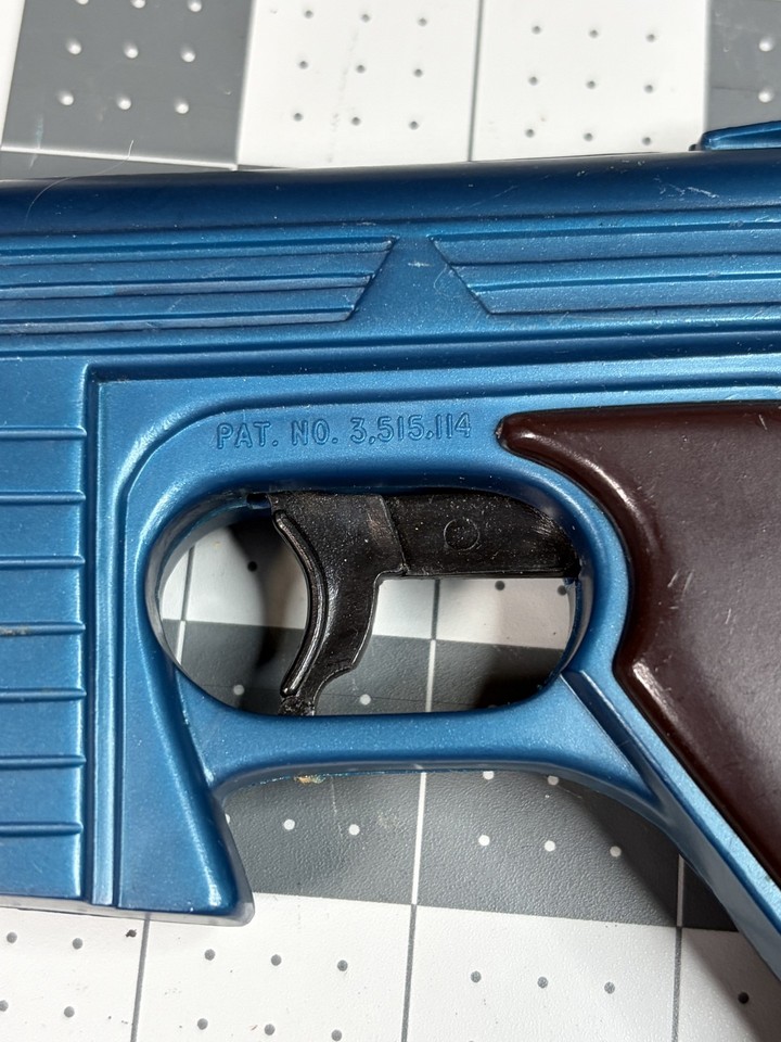 Pair of Vintage 1970s Blue Ray Line Guns Star Trek Tracer Disc Shooter ...