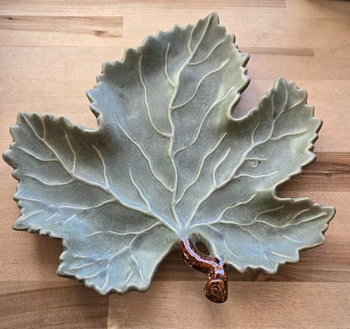 VTG Ceramic Stoneware Leaf Dish Fall Autumn Sage Green Cabin Decor ...