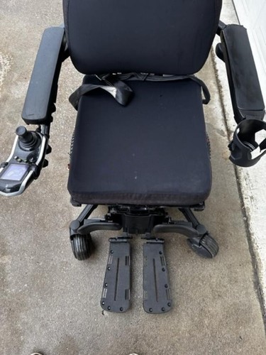Quantum Edge Power Chair, Tilt/Recline Seating, Power Legrest Foot ...