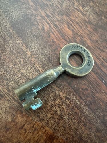 Antique / Vintage Brass Hollow Barrel Door Padlock Lock Skeleton Key ...