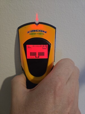 Zircon StudSensor L70 Stud Finder With Center Detection Used | eBay