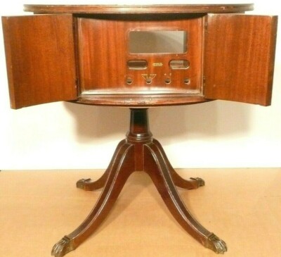 vintage BRUNSWICK 2689 ROUND TABLE AM RADIO CABINET SHELL w/ BRASS CLAW ...