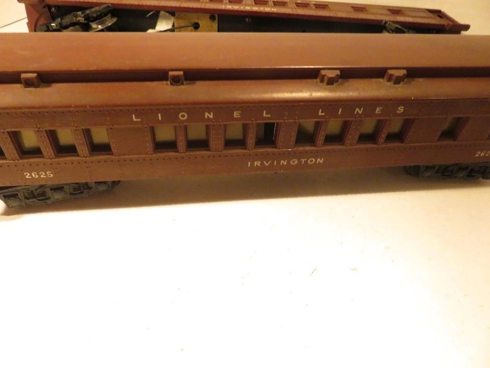 LIONEL TRAINS POST-WAR THREE CAR 2625 MADISON SET- 0 GAUGE- FAIR- H1W ...