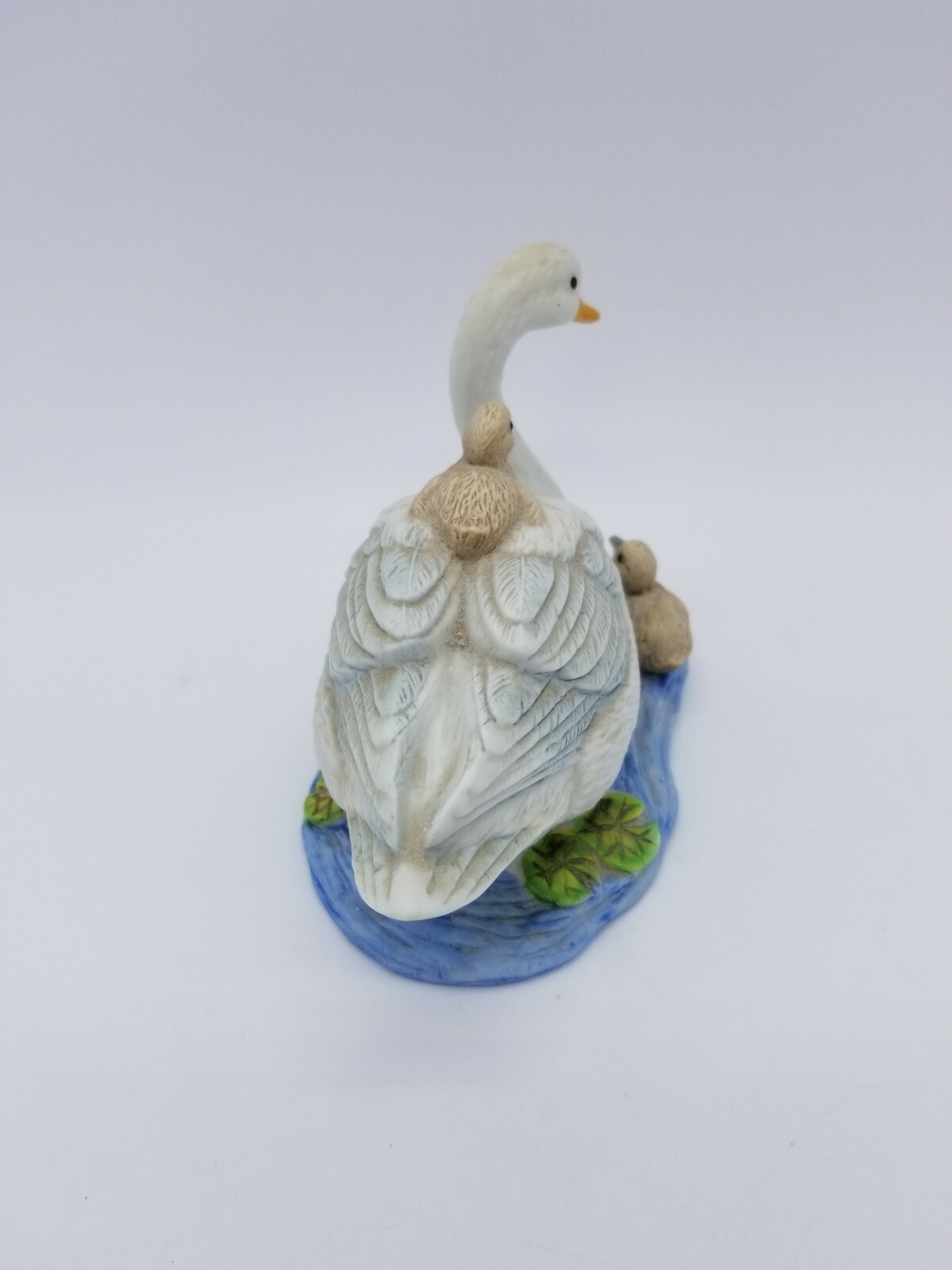 Homco Beautiful Porcelain Swan w/ Babies Figurine #1427 6x4" Bird ...
