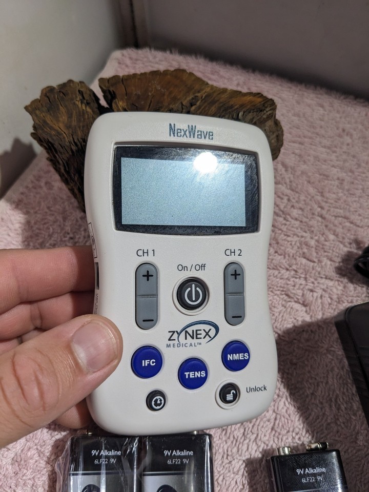 Zynex NexWave Tens Unit 1604 W/ Batteries + Power | eBay