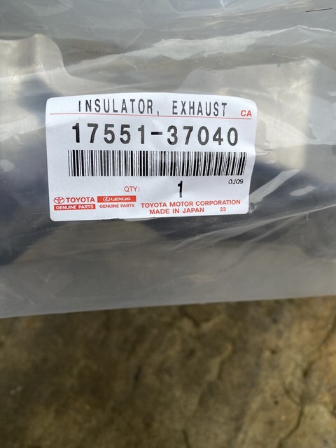 Genuine Lexus Ct200h 2014 Lower Cat Heat Shield 1755137040 for sale ...