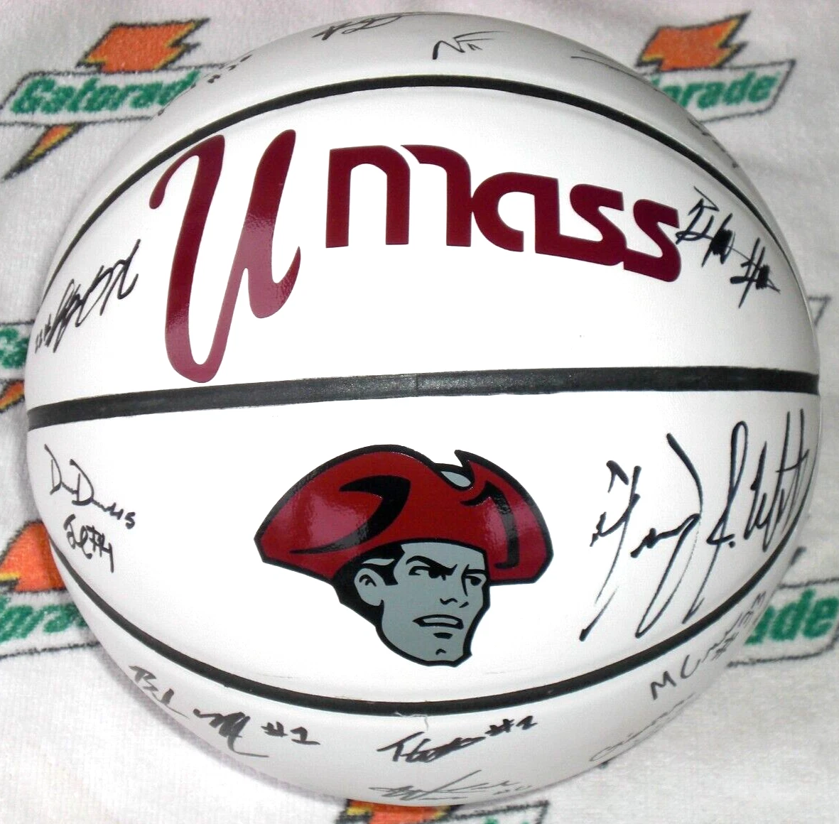 Umass Basketball Logo