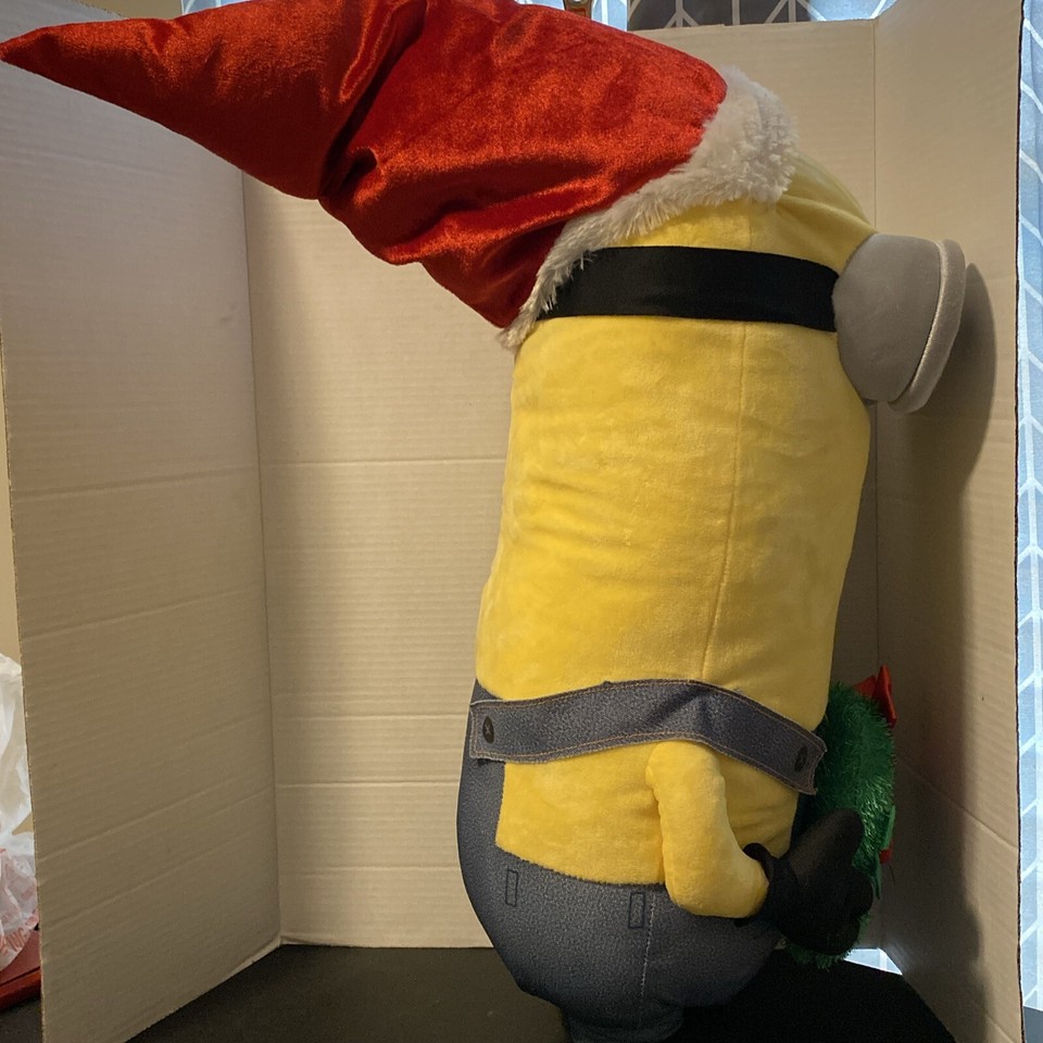 Holiday Time 24" Christmas Minion Kevin Plush Greeter W/Wreath And ...