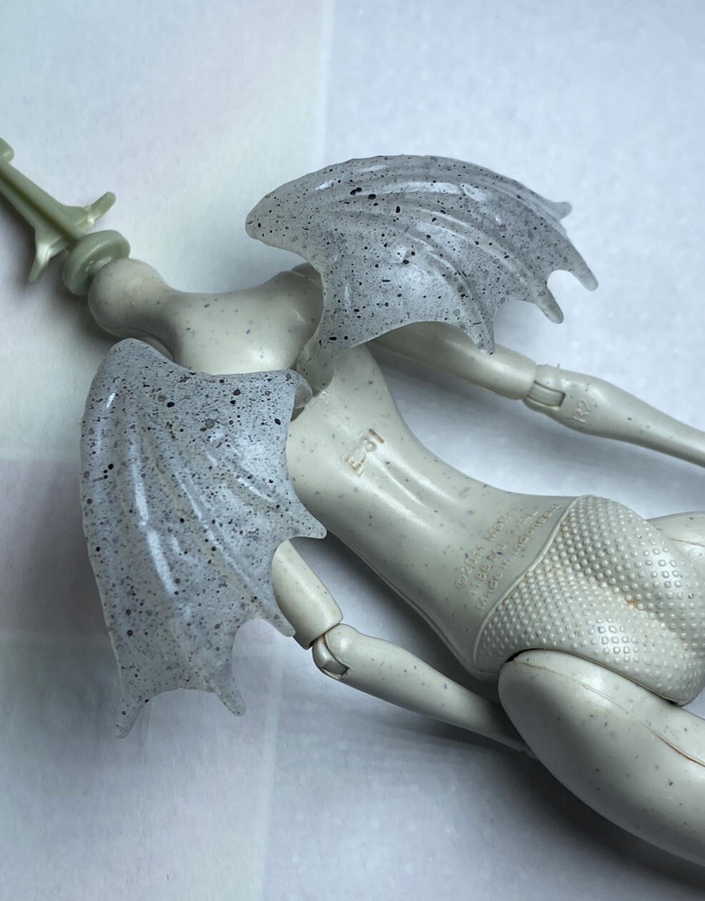 MONSTER HIGH Haunted Rochelle Goyle Doll pair of WINGS accessories ...