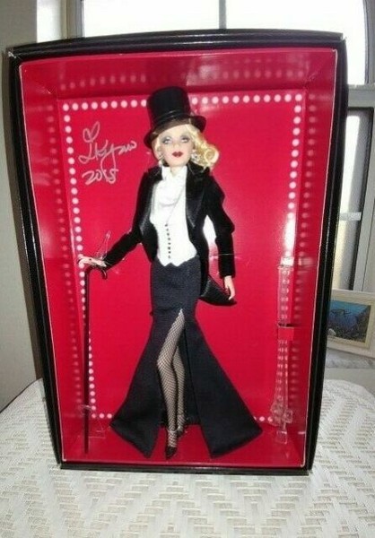 Barbie Collector Spotlight on Broadway Platinum Label Convention Doll ...