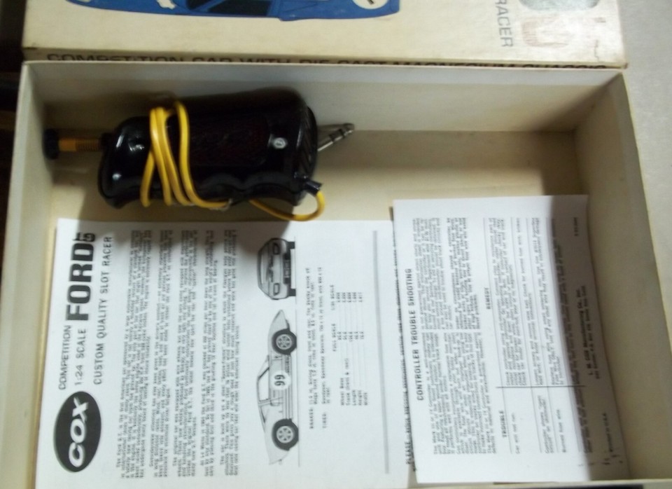 COX VINTAGE 1/24 1/25 FORD GT BLUE SLOT CAR CHASSIS BOX + REVELL KB AMT ...