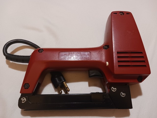 Swingline Heavy Duty Electric Staple Gun Stapler Model 34201 10amp USA ...