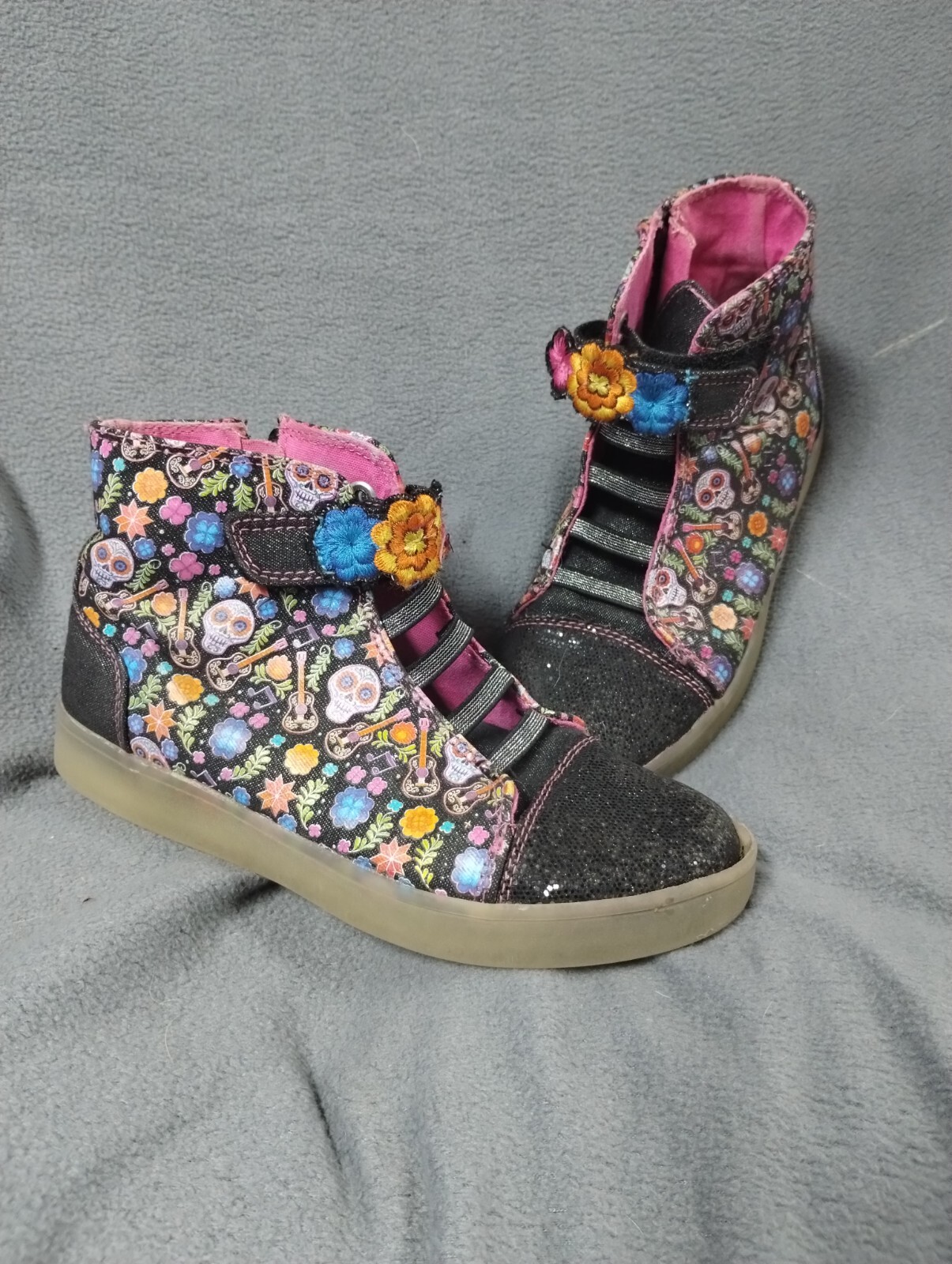 Disney CoCo Girl's Shoe Size 3 Day of the Dead High-Top Light-up ...