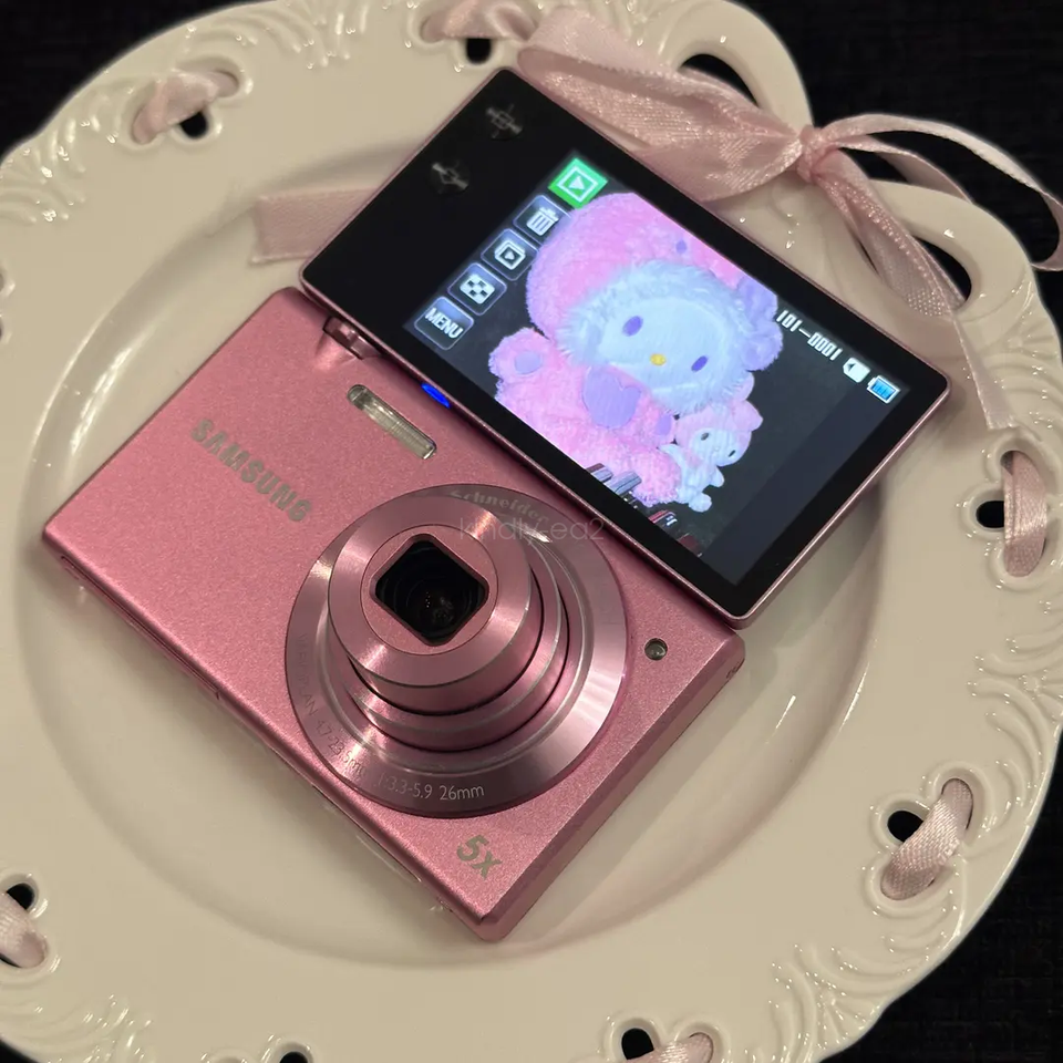 Samsung MV800 Flip-out Vlog Camera Pink Only One!!! | eBay