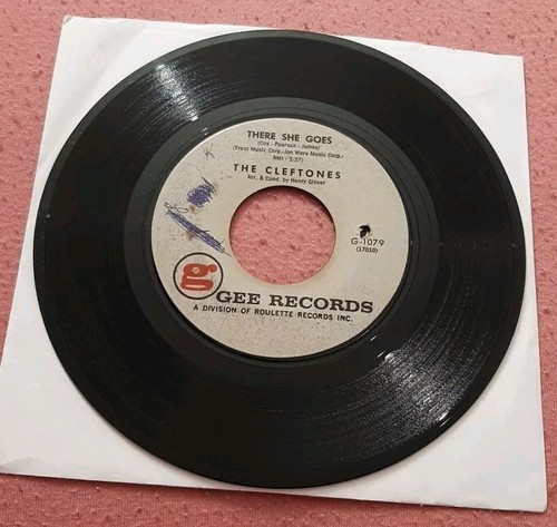 The Cleftones 45 There She Goes / Lover Come Back To Me Gee Records G-1079 vg | eBay