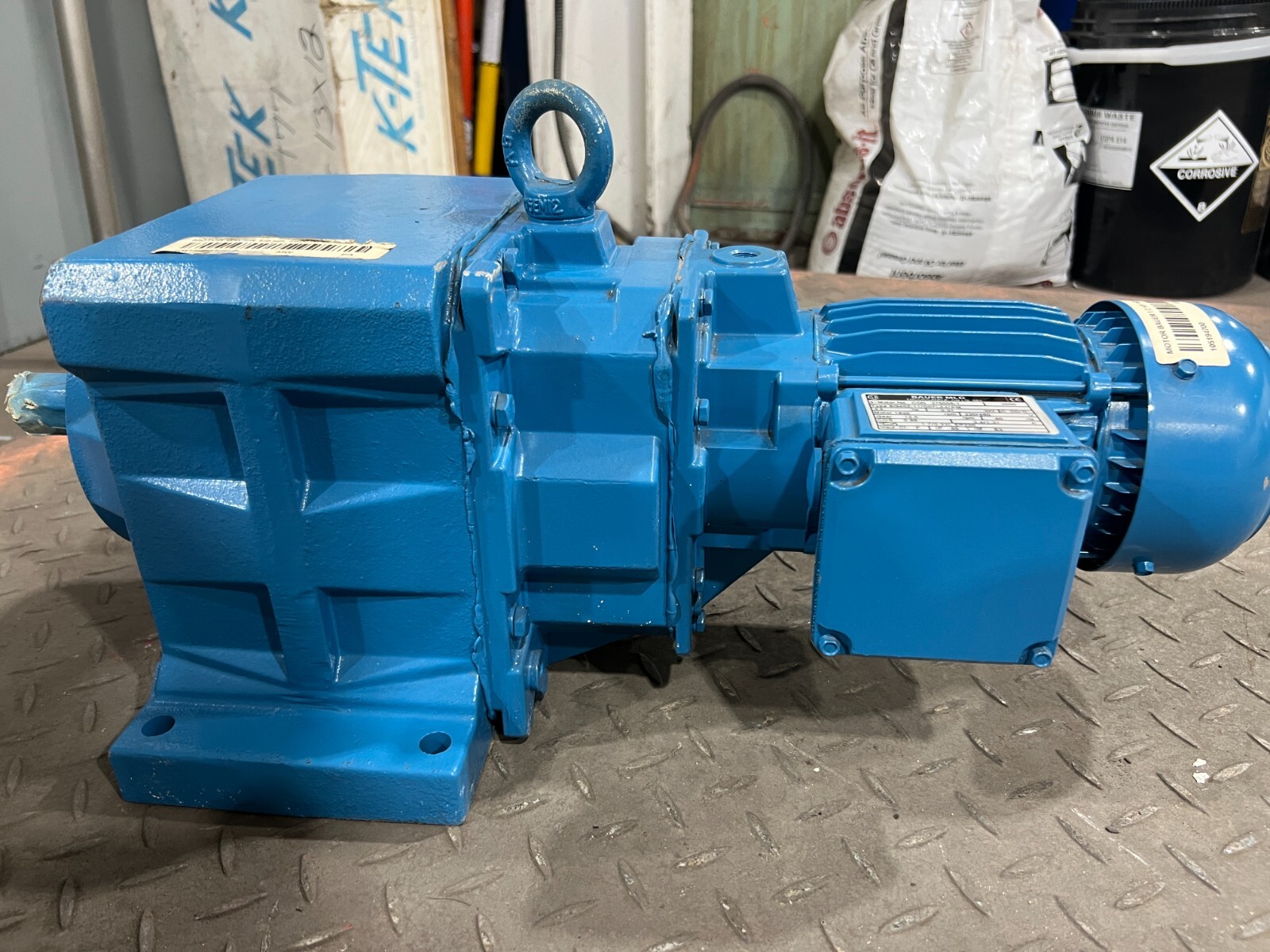 👀 NEW BAUER MLD 0.5 HP GEARMOTOR 0.37 kW 1620 RPM 230/460V BG40Z-11 ...