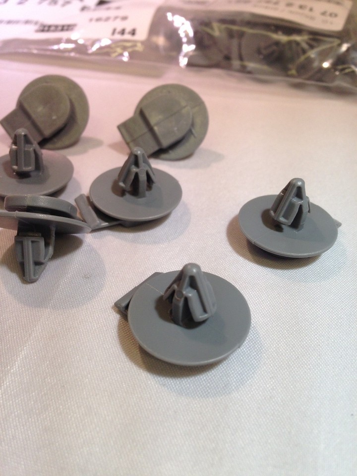 MINI GENUINE GREY WHEEL ARCH CLIPS X10 OF 07132757821 | eBay UK