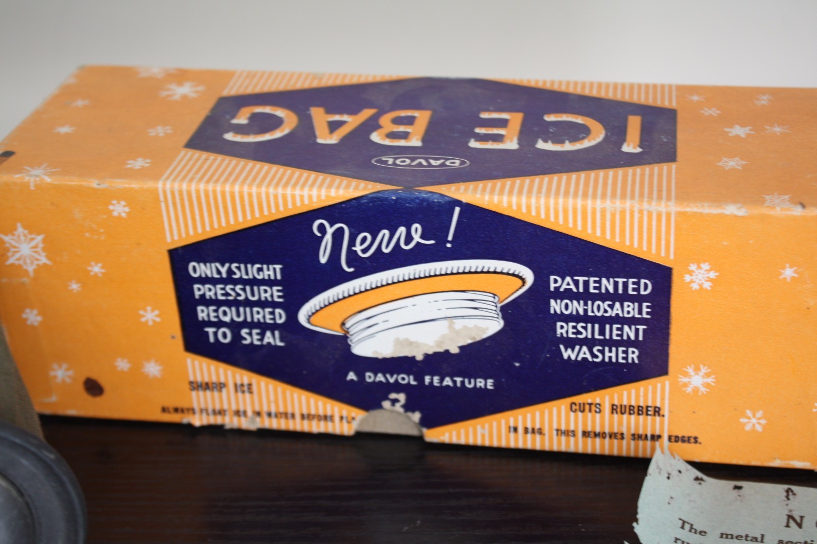 VINTAGE DAVOL ENGLISH ICE BAG 9 INCH DIAMETER 439 WITH ORIGINAL BOX ...