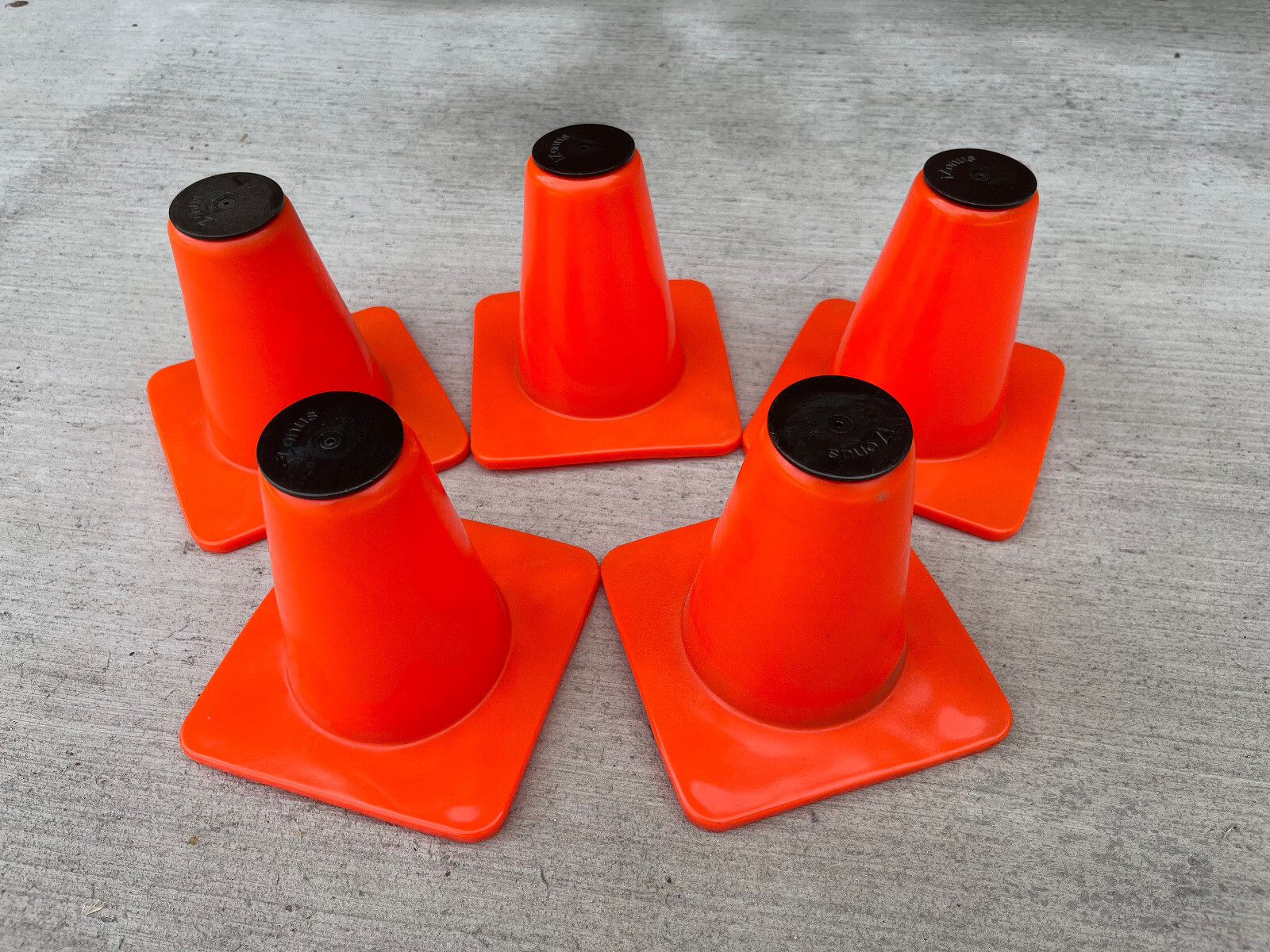 🔥 5x six-inch Traffic Cones w/ metal Cone Top Adapters for iZonus LED ...