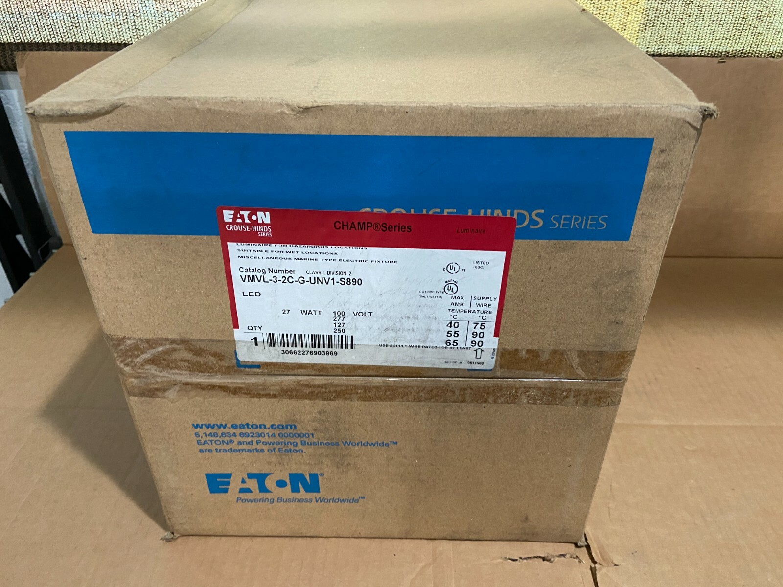 EATON CROUSE-HINDS CHAMP SERIES VMVL-3-2C-G-UNV1-S890 27W LED NEW | eBay