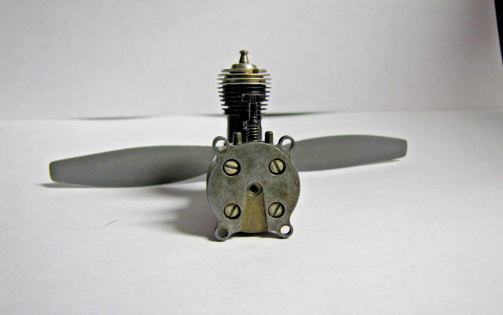 VINTAGE COX 020 PEE WEE MODEL AIRPLANE ENGINE W/ TANK AND PORPELLER RC ...