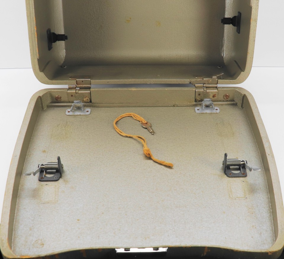 Vintage Olympia "SM3" Manual Typewriter, Made In Germany, 1954, Very ...