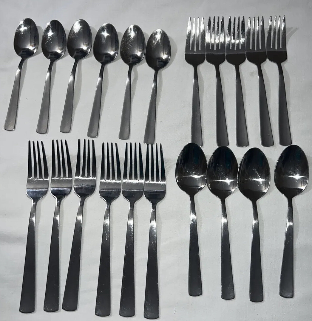 International Stainless Steel Flatware FASCINATION Pattern 30 Pieces In ...