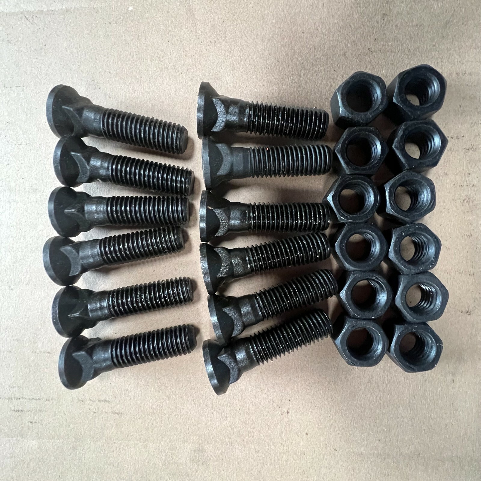 12 PCS BOLTS AND NUTS FOR 1358203 6Y6335 TEETH | eBay